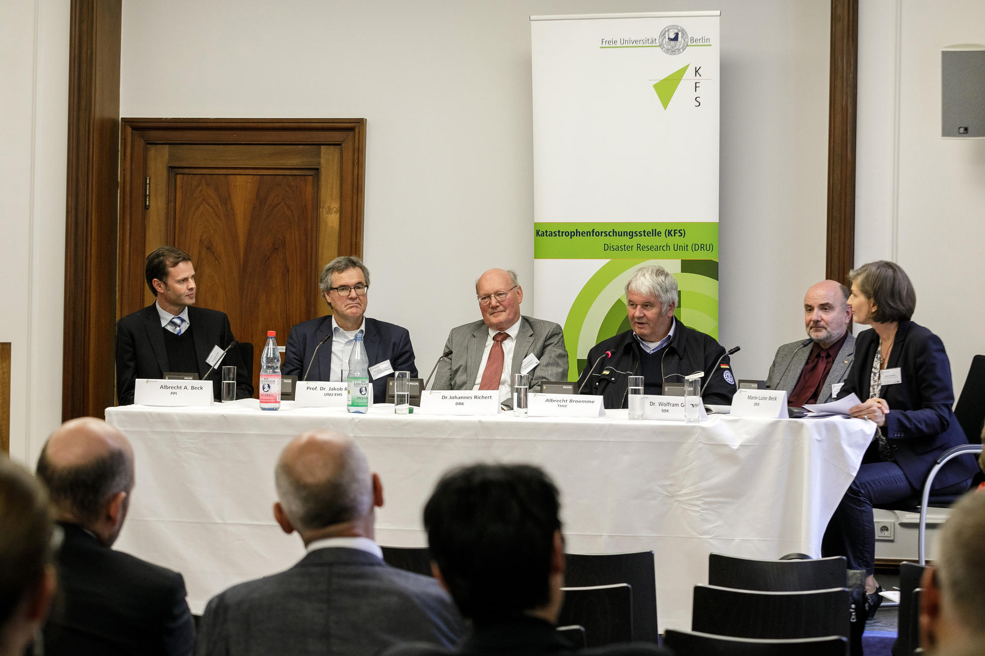 /www.fu-berlin.de/campusleben/campus/2017/170928-30-jahre-kfs/Seite-21 ...