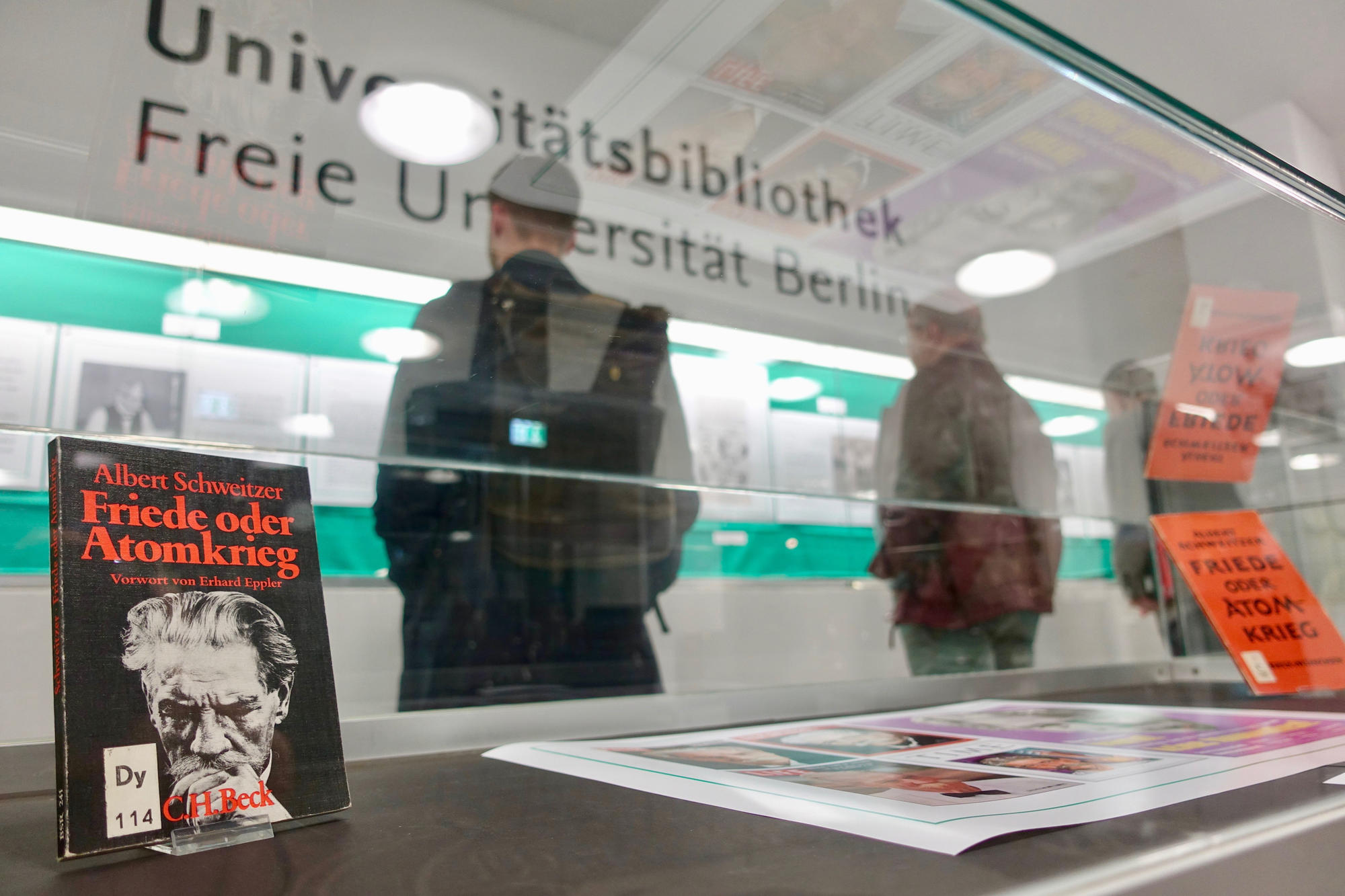 „Mein Wort an die Menschen“ – Engagement gegen den Atomkrieg • campus.leben • Freie Universität ...